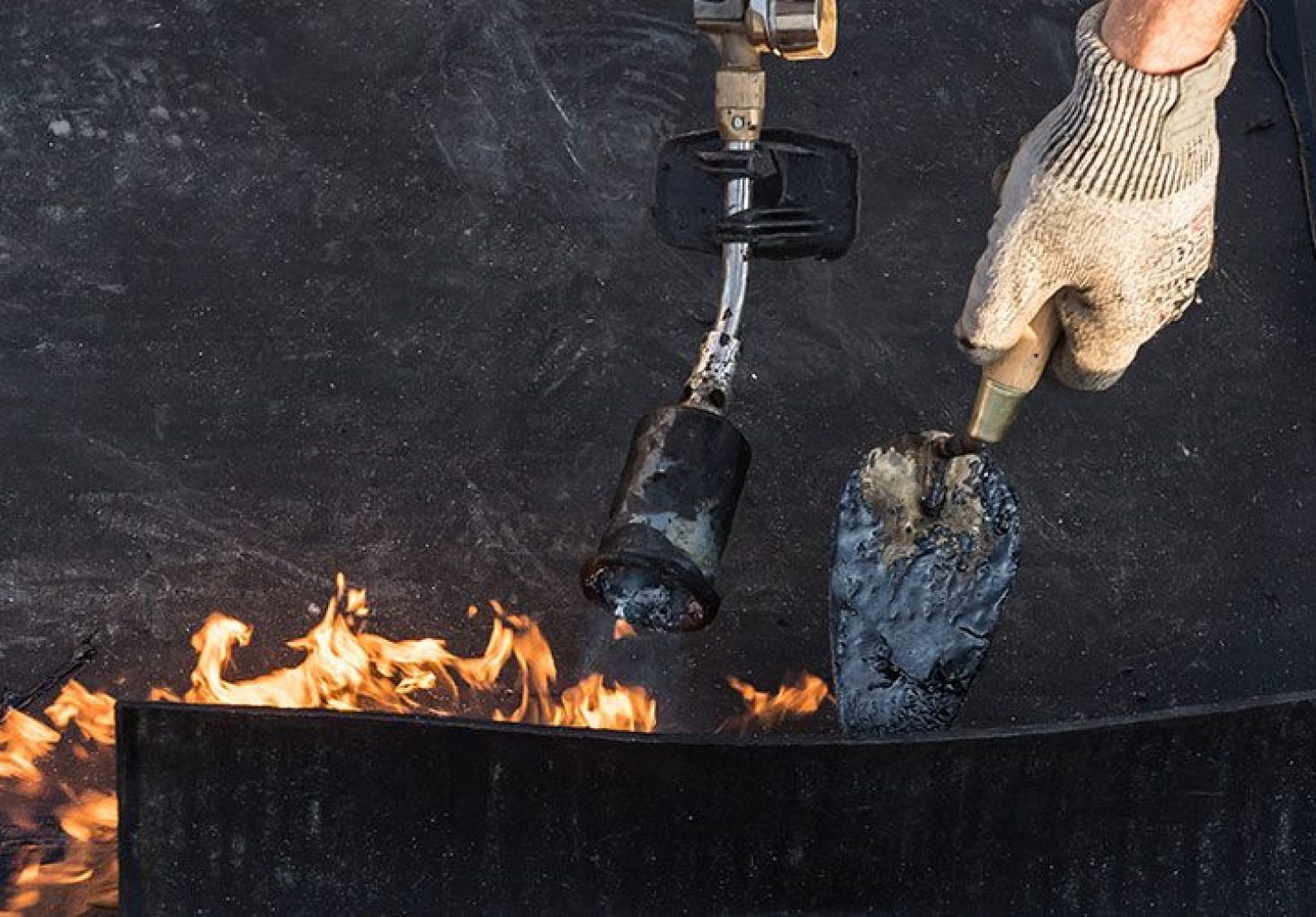 Bitume de toiture tout ce qu'il faut savoir à son sujet pour l'étanchéité