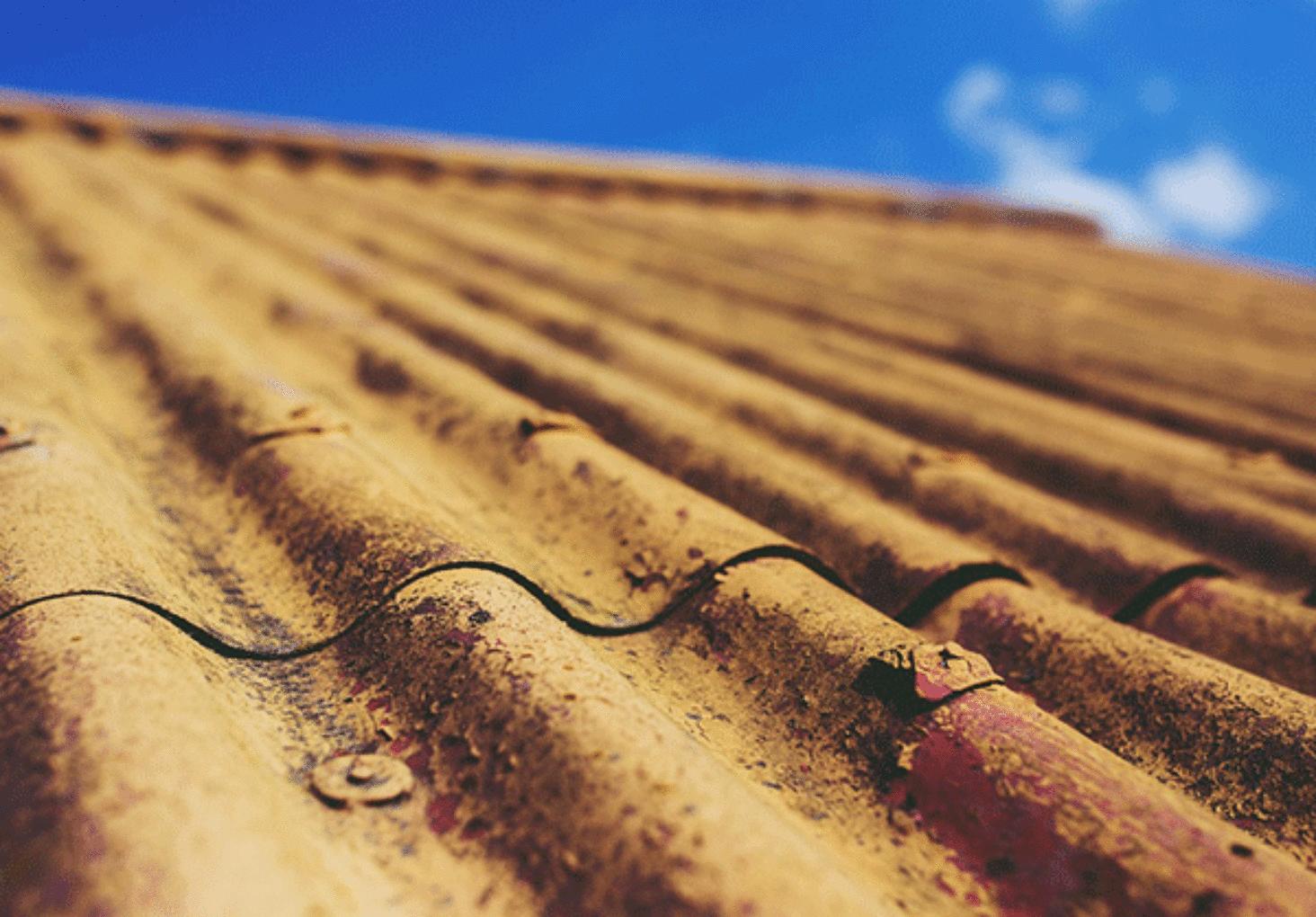 Qu’est-ce qu’une toiture everite ? - toiture amiante